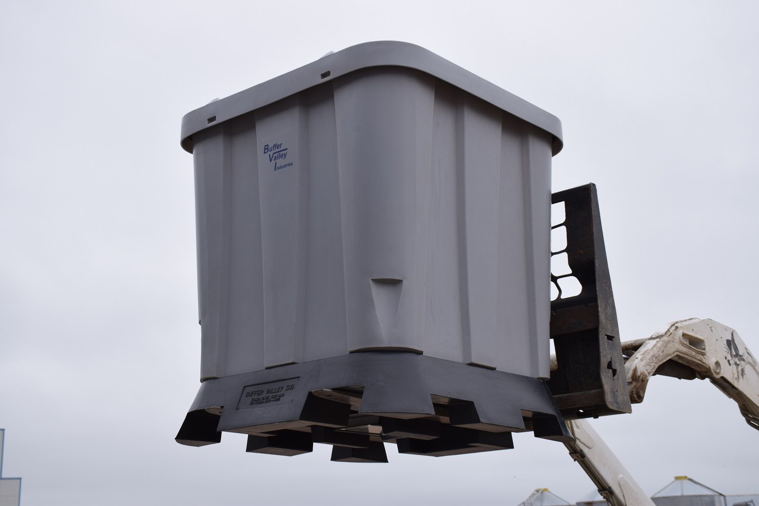 Pallet Bin 4840 | Farm Storage | Buffer Valley Industries